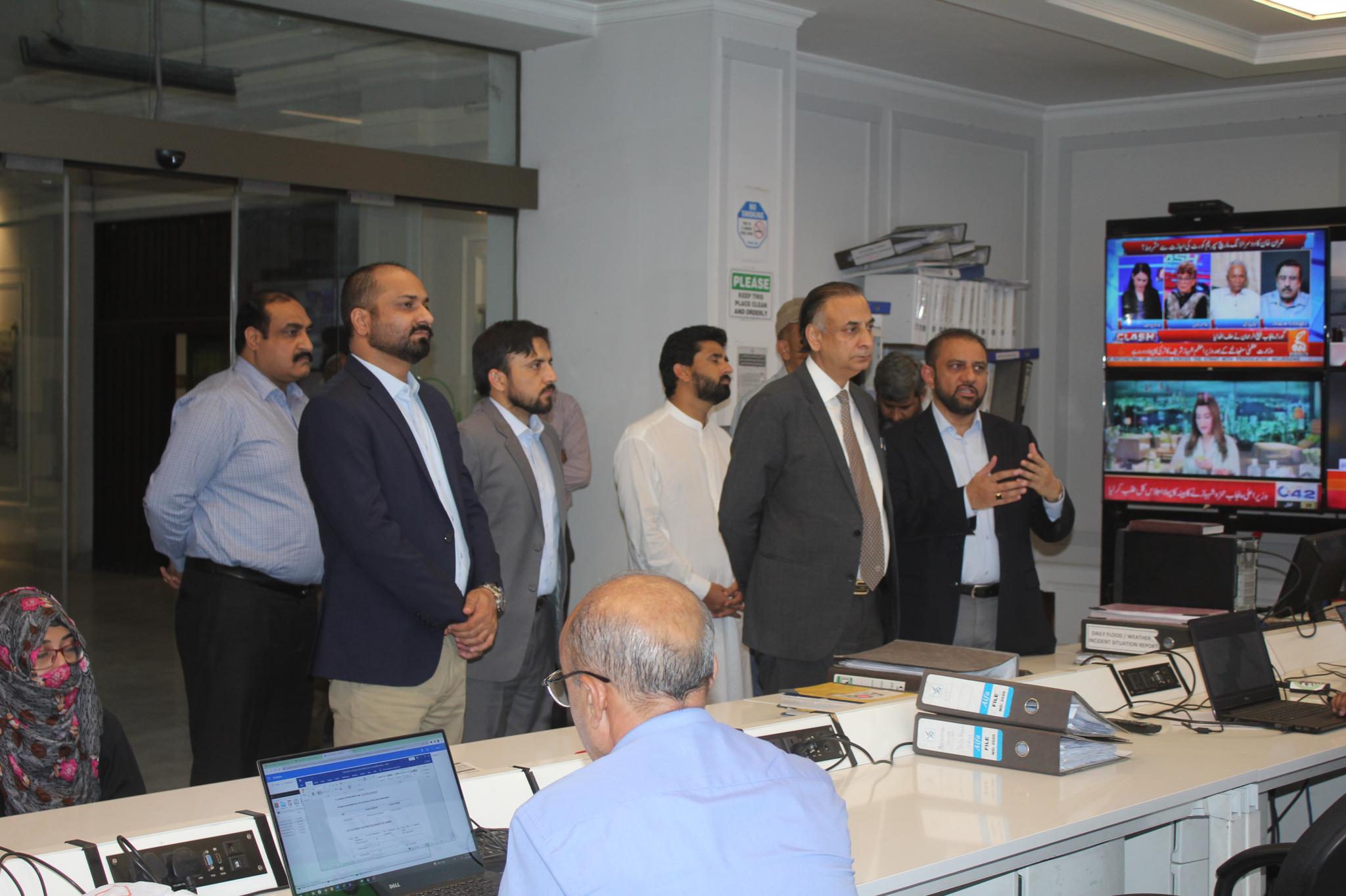 SMBR/Relief Commissioner Punjab Mr. Zahid Akhtar Zaman visited PDMA ...